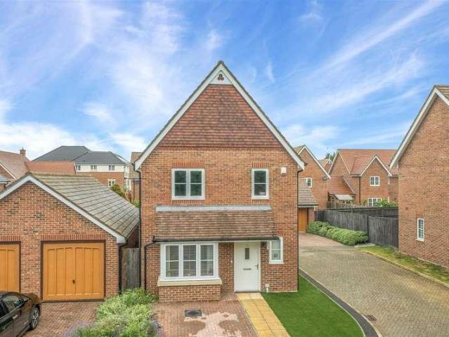 3 bed house for sale