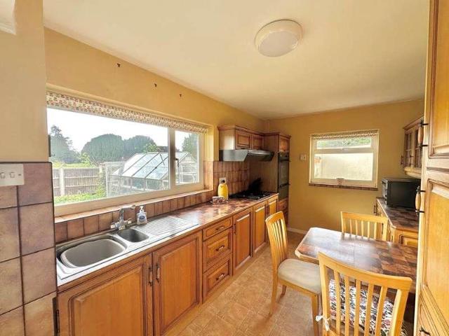 3 bed house for sale
