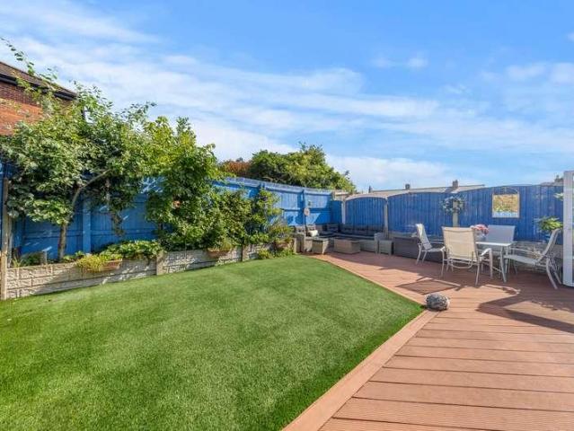 3 bed house for sale
