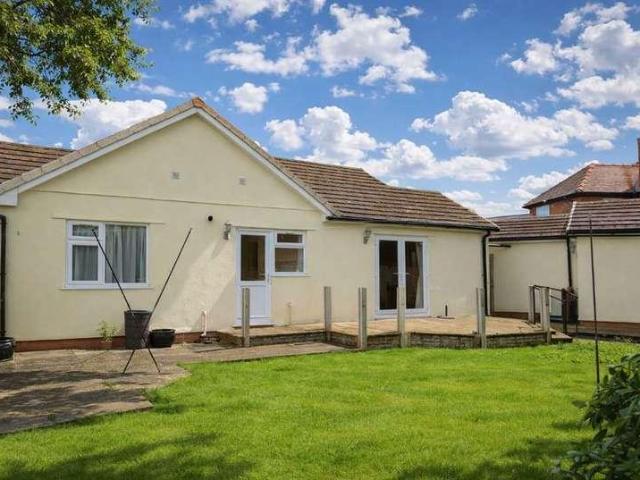3 bed house for sale