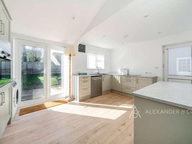 3 bed house for sale