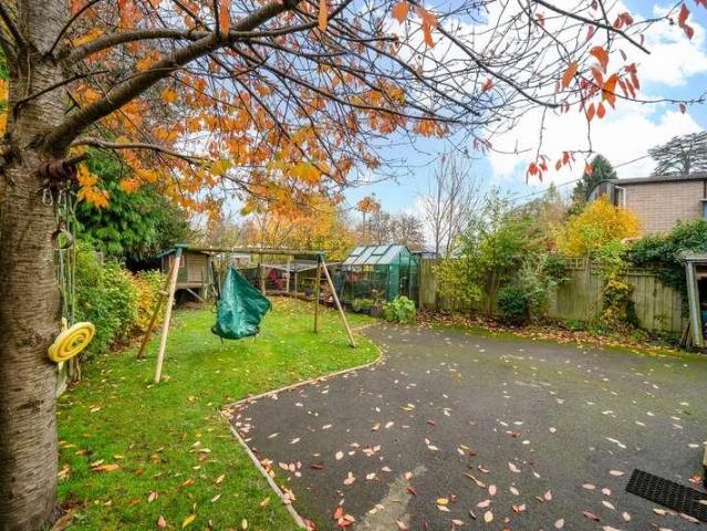 3 bed house for sale