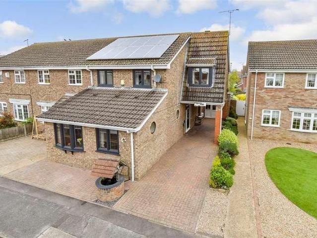 3 bed house for sale