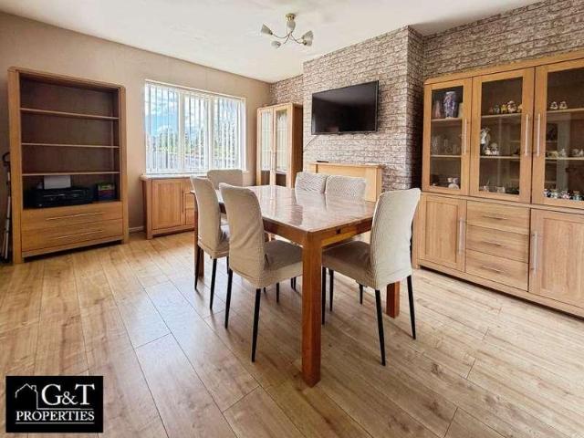 3 bed house for sale