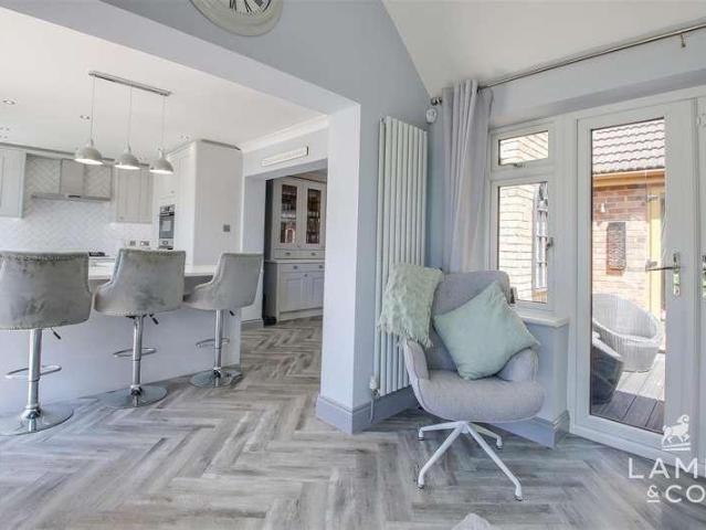 3 bed house for sale