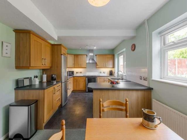 3 bed house for sale