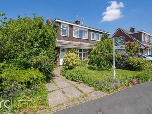 3 bed house for sale