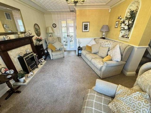 3 bed house for sale