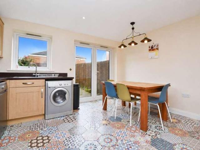 3 bed house for sale