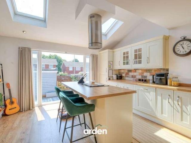 3 bed house for sale