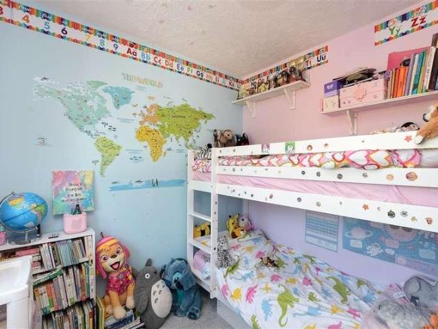 3 bed house for sale