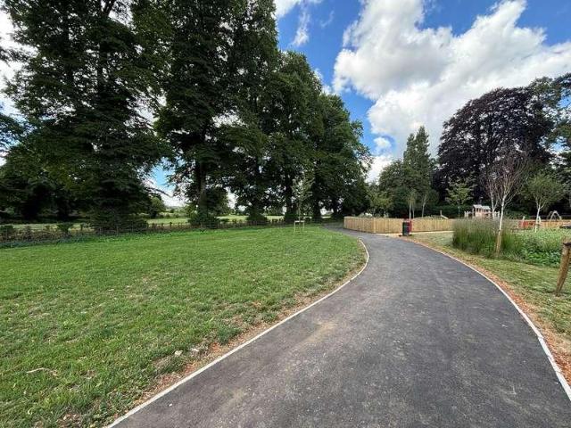 3 bed house for sale