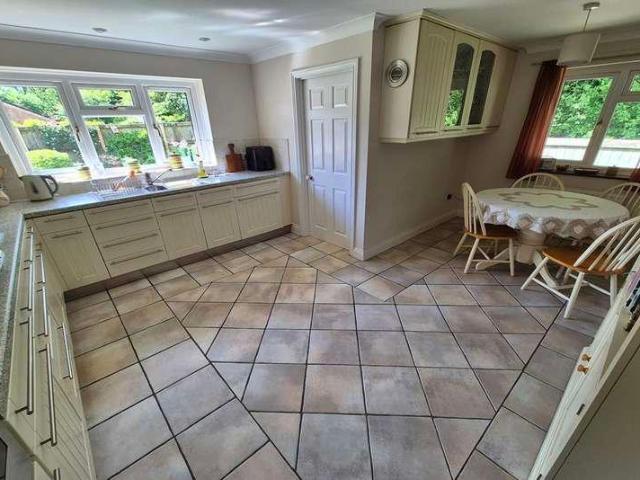 3 bed house for sale