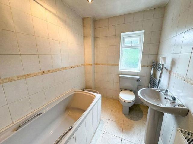 3 bed house for sale