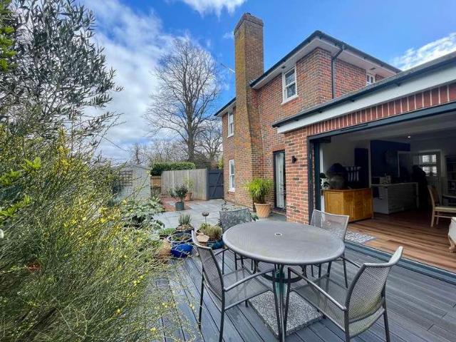 3 bed house for sale
