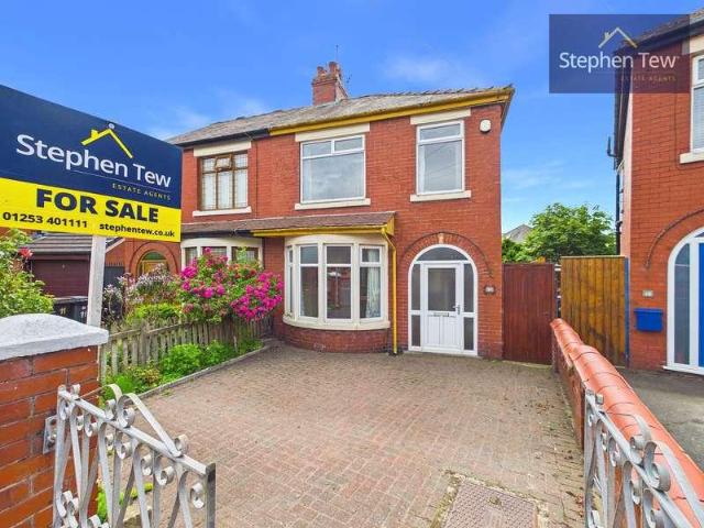 3 bed house for sale