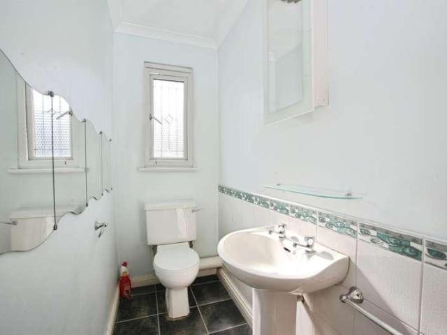 3 bed house for sale