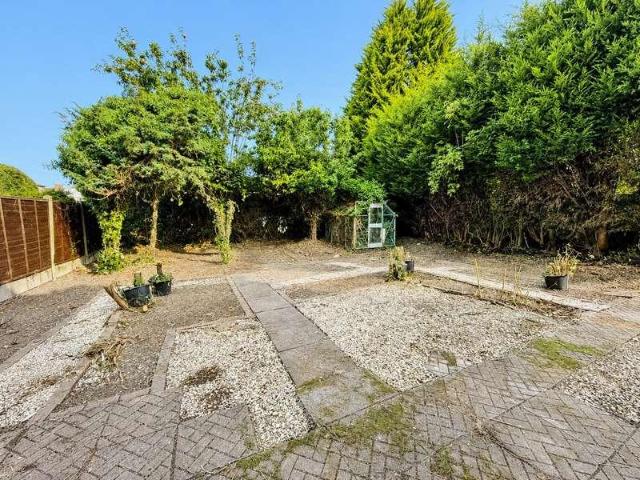 3 bed house for sale