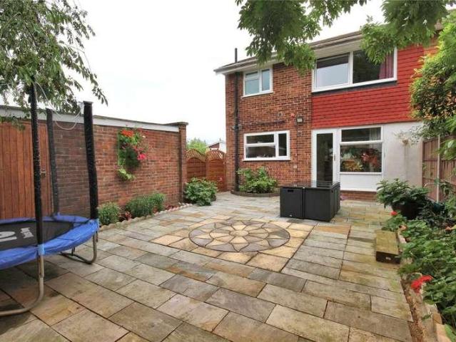 3 bed house for sale