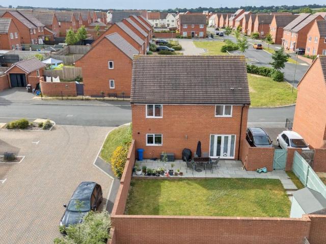 3 bed house for sale