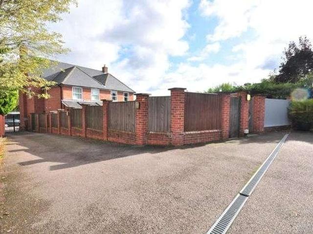 3 bed house for sale