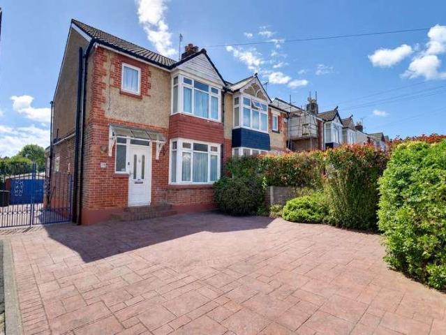 3 bed house for sale