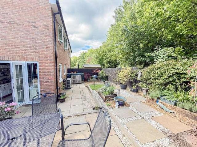 3 bed house for sale