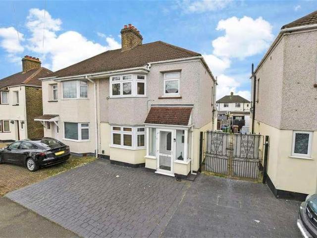 3 bed house for sale