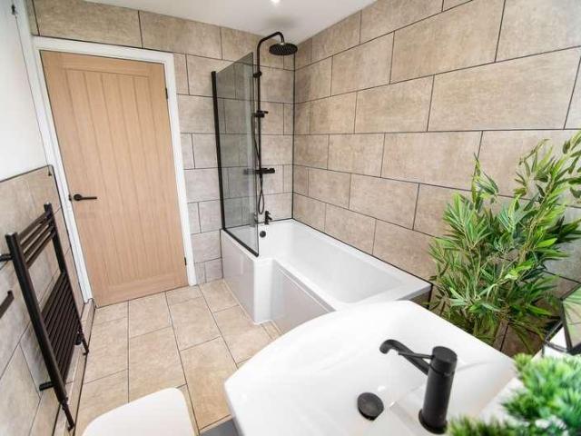 3 bed house for sale
