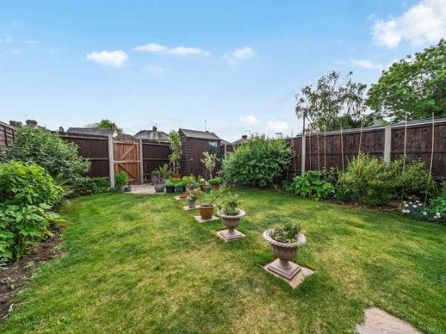 3 bed house for sale