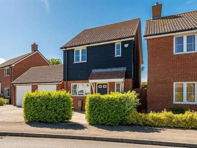3 bed house for sale