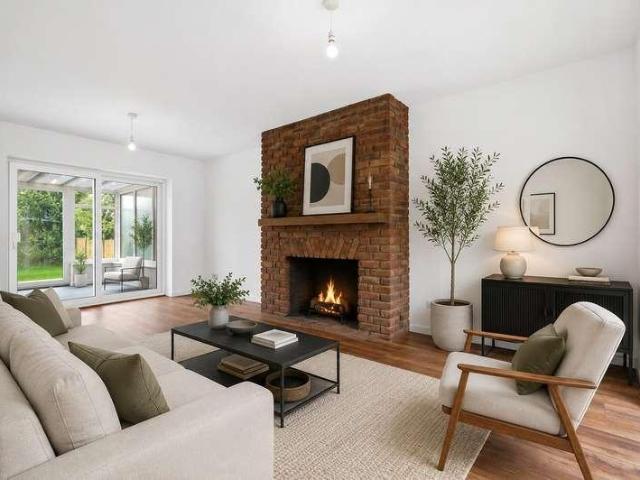 3 bed house for sale