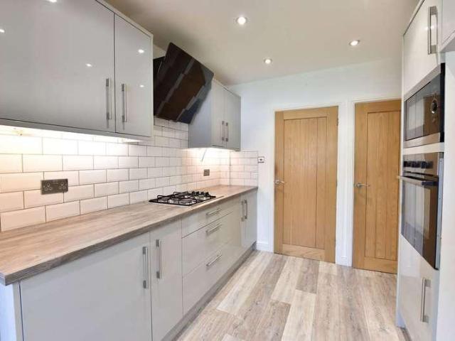 3 bed house for sale