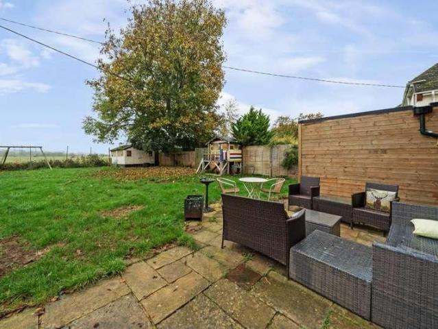 3 bed house for sale