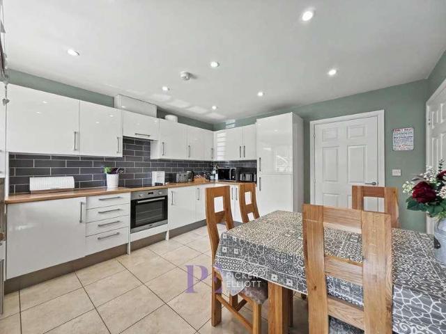 3 bed house for sale