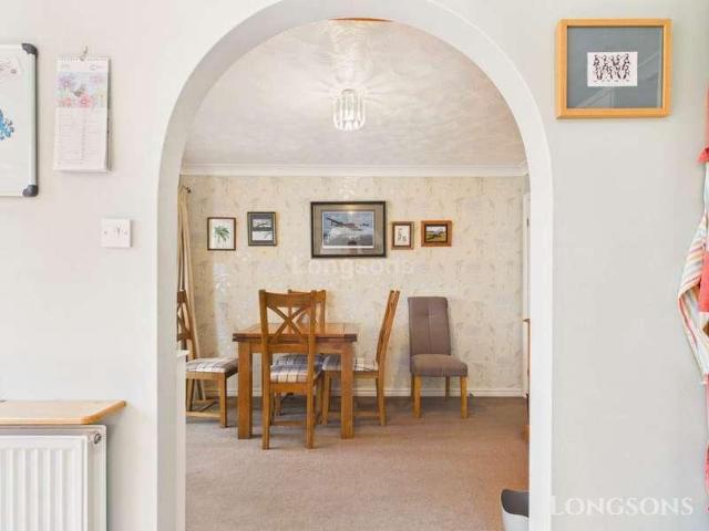 3 bed house for sale