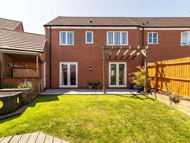 3 bed house for sale
