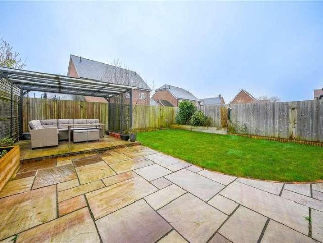 3 bed house for sale