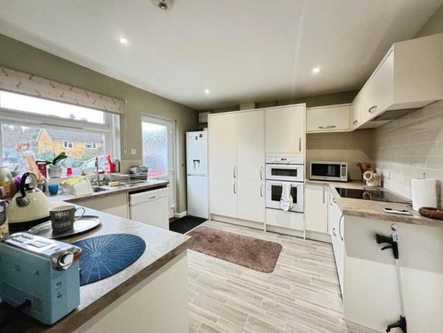 3 bed house for sale