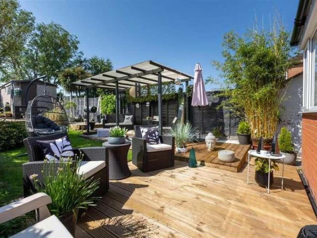 3 bed house for sale
