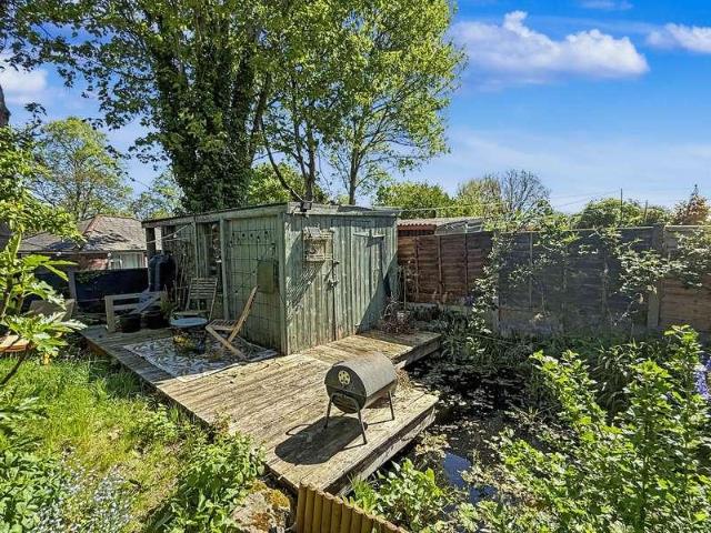3 bed house for sale
