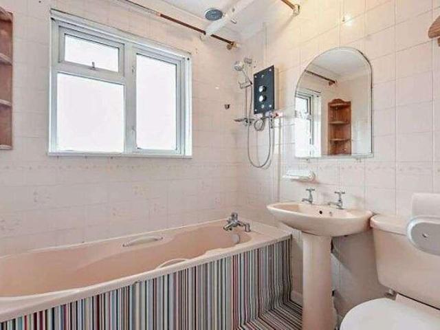 3 bed house for sale