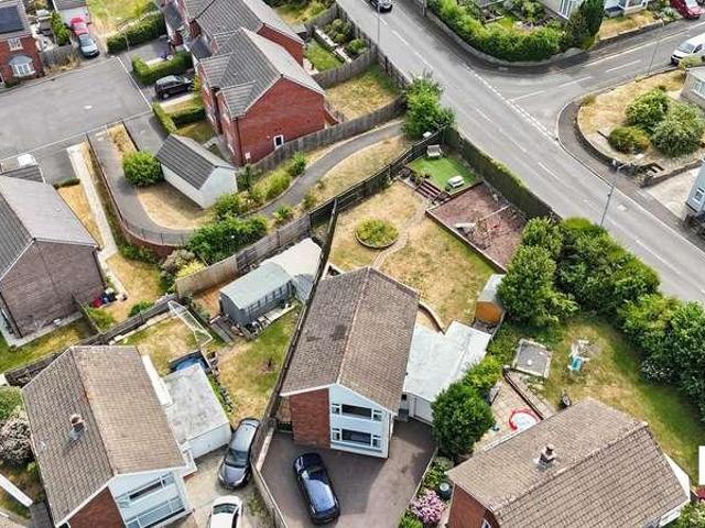 3 bed house for sale