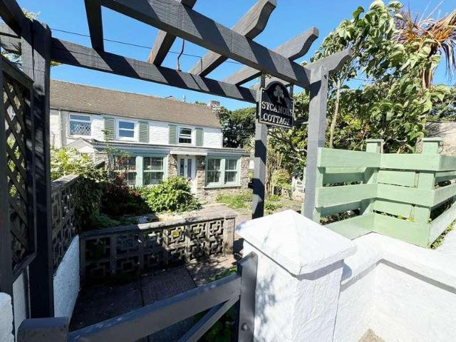 3 bed house for sale