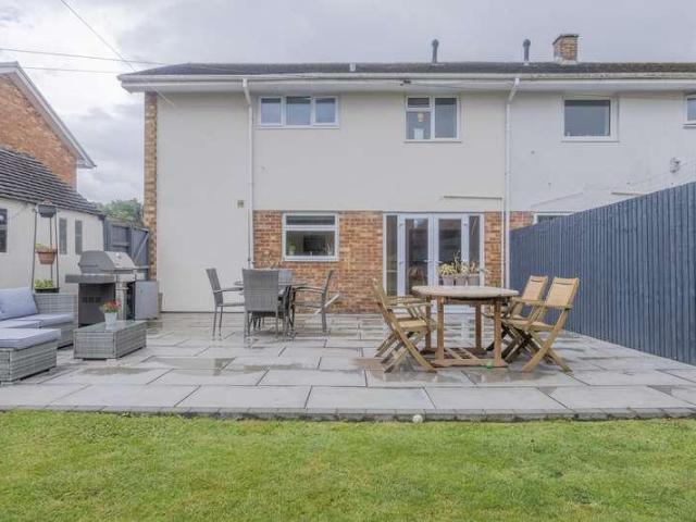 3 bed house for sale