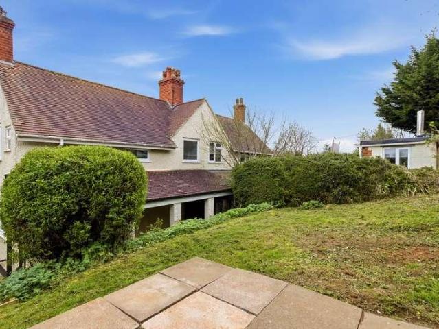3 bed house for sale