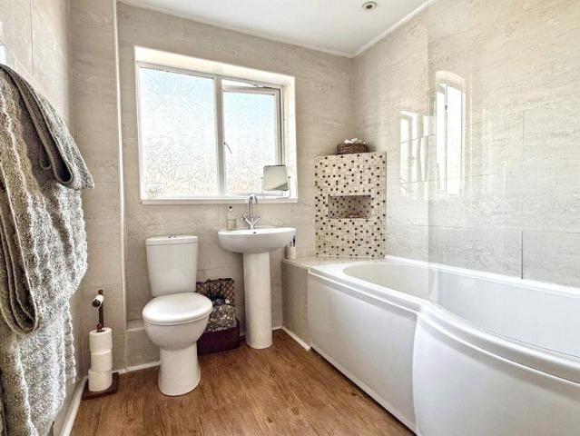 3 bed house for sale
