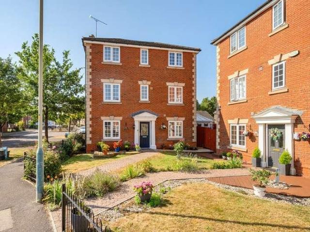 3 bed house for sale