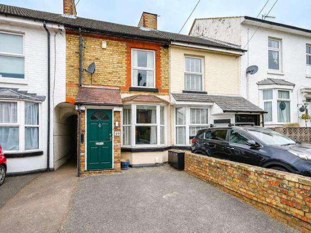 3 bed house for sale