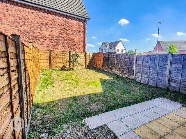3 bed house for sale